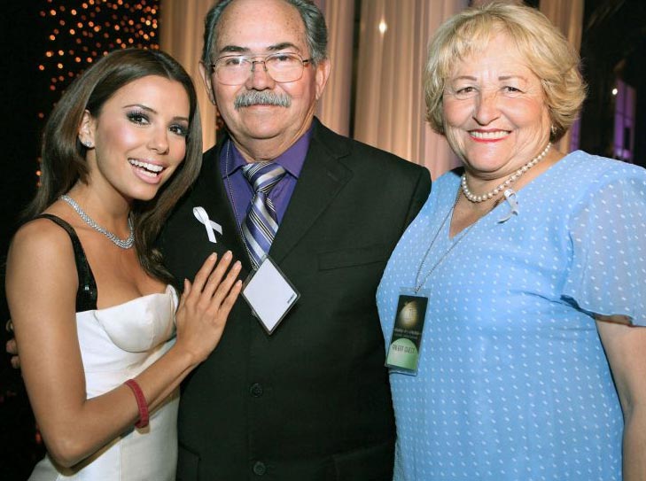 BEST Eva Longoria Bio: Nationality, Ethnicity, Age, Height